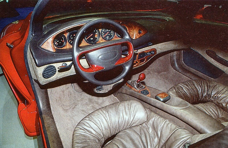 Porsche Karisma Bertone de 1994 – Un concept-car familial basé sur une ...