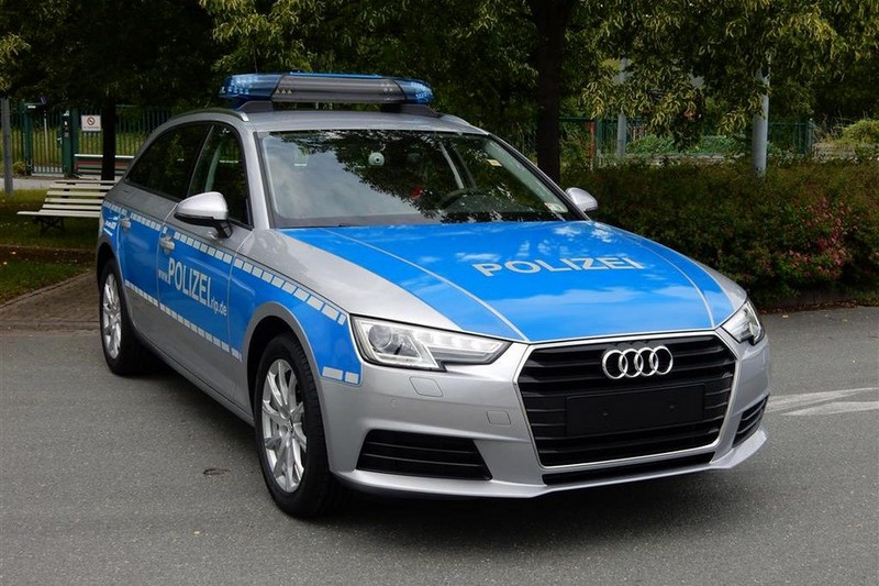 Audi livre des nouvelles A4 Avant B9 à la Police allemande avec des ...